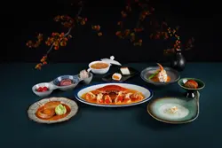 Yat Tung Heen - Guangdong Seafood Hotel Restaurant Business Dining in ...