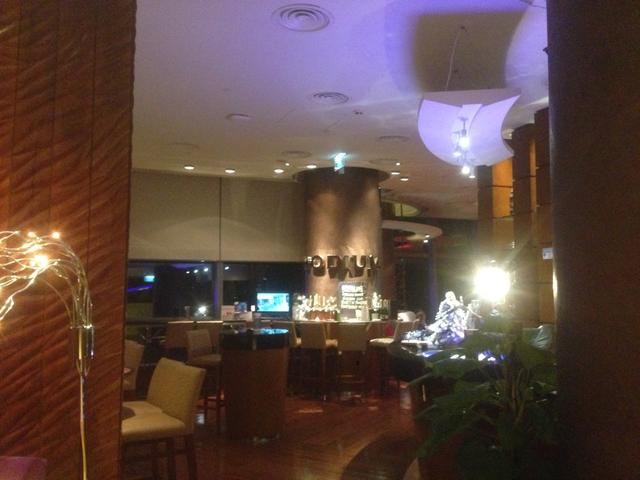 Podium - International Wine Bar in Pok Fu Lam LE MERIDIEN HONG KONG ...