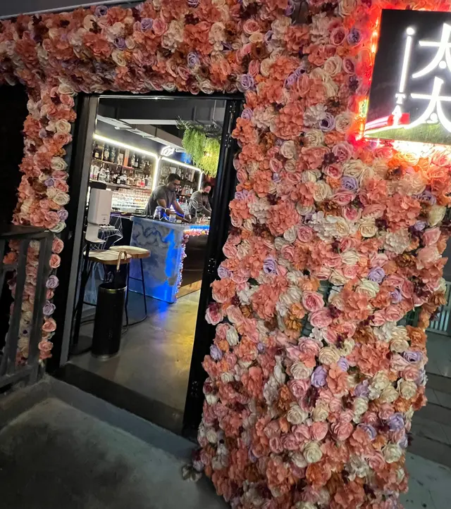 Tai Tai Bar's Photo - International Wine Coffee Shop in Central Hong ...